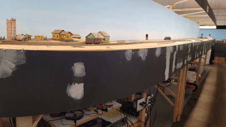 Installing Fascia - Part 2 - Gary Ray- Southern Pacific Model Layout